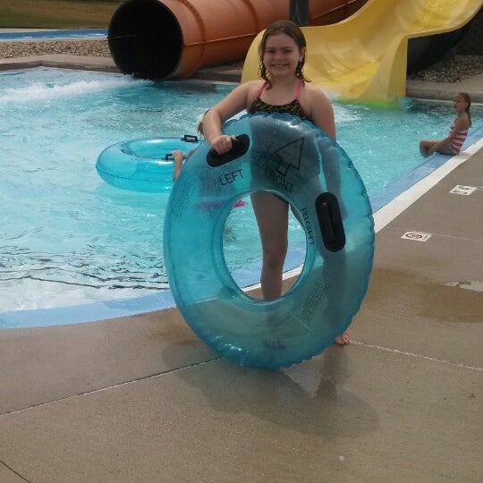 The Falls Aquatic Center - Cedar Falls, IA