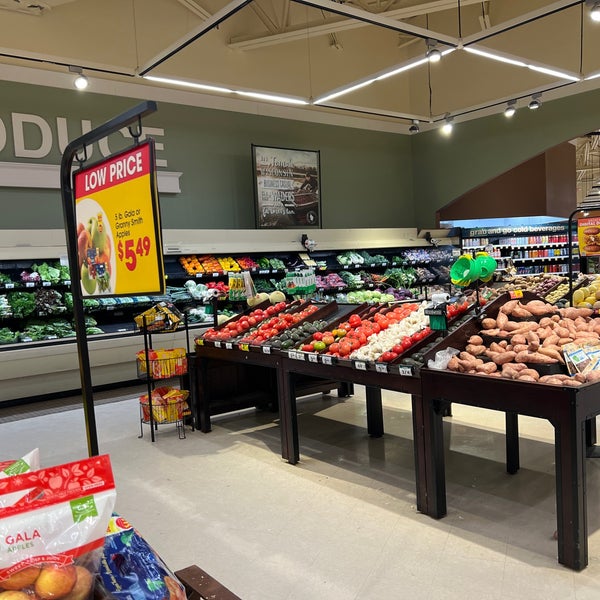 Pick 'n Save - Grocery Store in Oak Creek