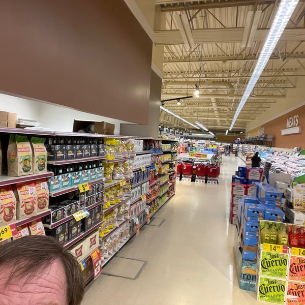 Pick 'n Save - Grocery Store in Oak Creek