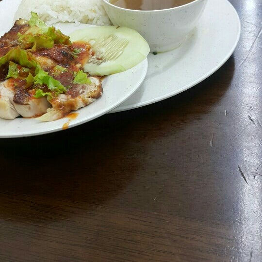 Adde Corner Nasi Ayam