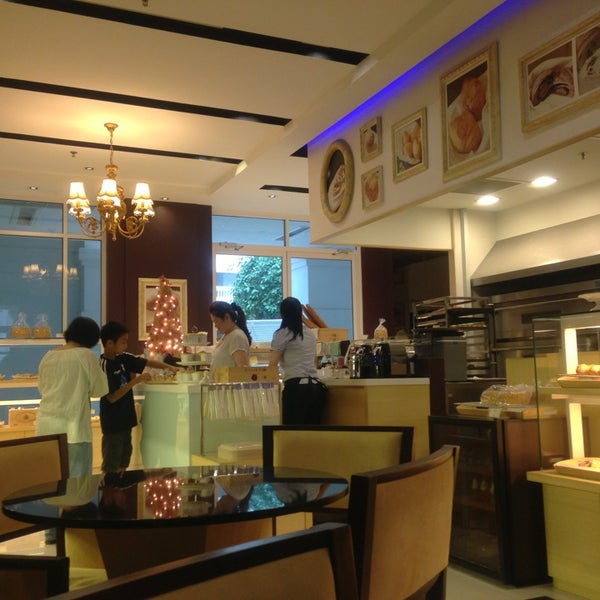 Four Season Bakery (Now Closed) - 11 tips