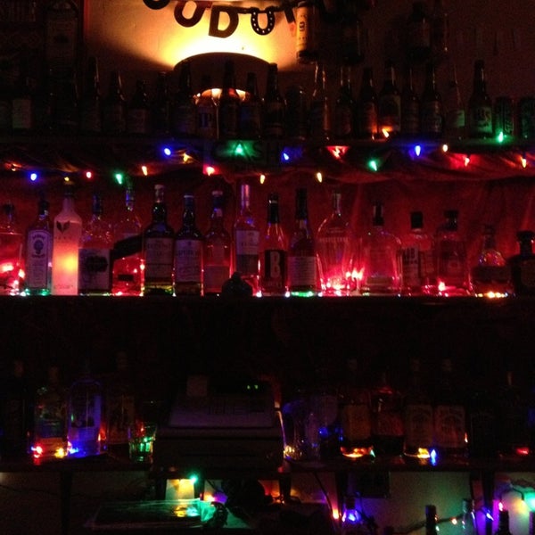 Hungry Brain (Now Closed) - Dive Bar in Chicago