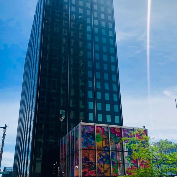 Photos at Chase Tower - Office in Milwaukee