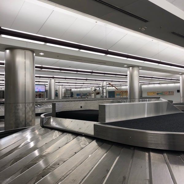 International Baggage Claim - Baggage Claim