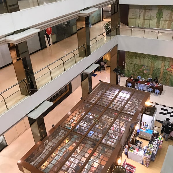 Photos at Charn Issara Tower I (อาคารชาญอิสสระ ทาวเวอร์ 1) - 6 tips