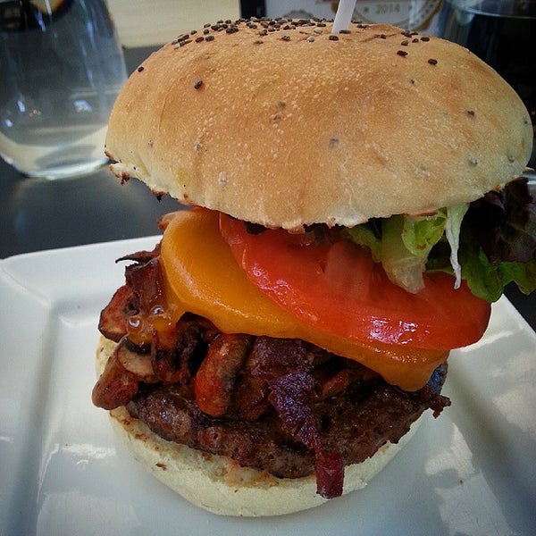 Nuburger - River Heights - Winnipeg, MB