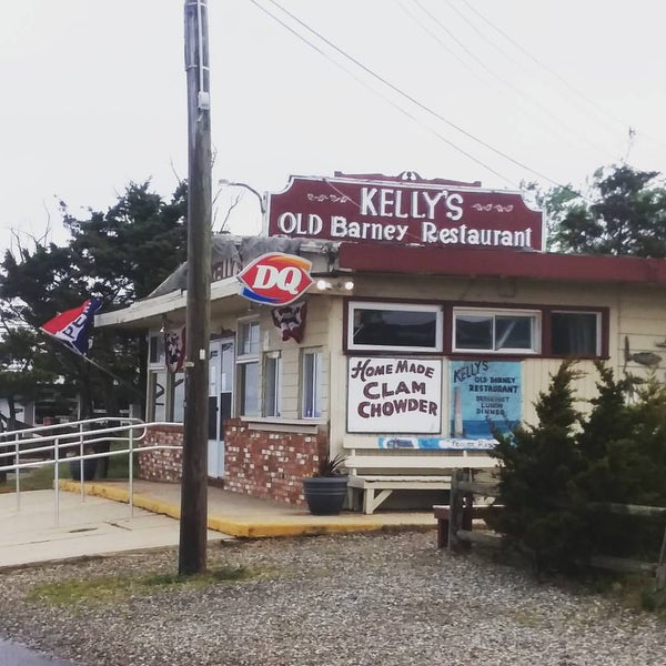 Kelly's Old Barney Restaurant - 16 tips