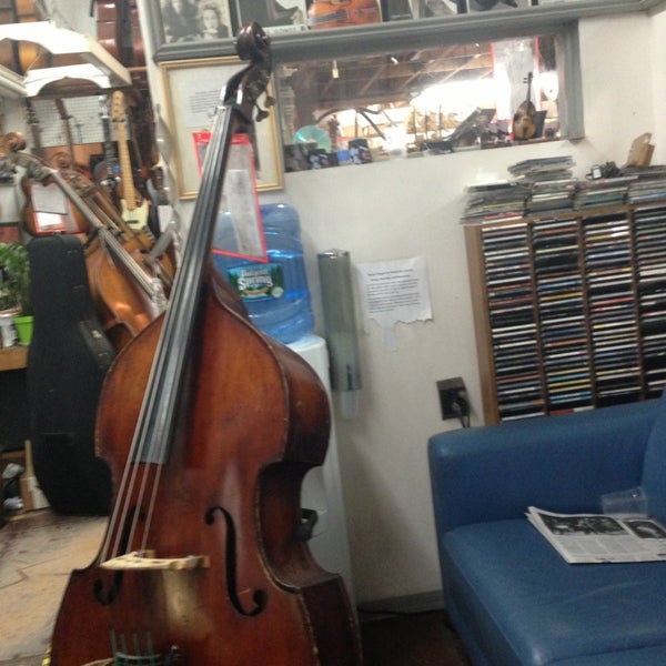 David Gage String Instruments - Music Store in Tribeca