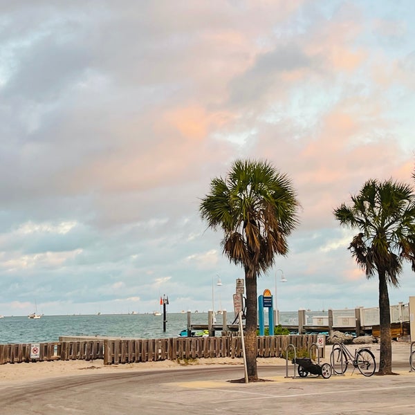 Simonton Street Beach - 7 tips