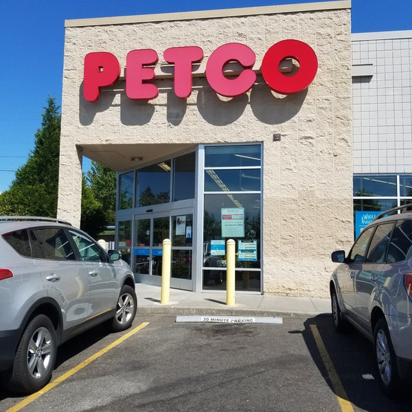 Petco - 6655 NE Glisan St