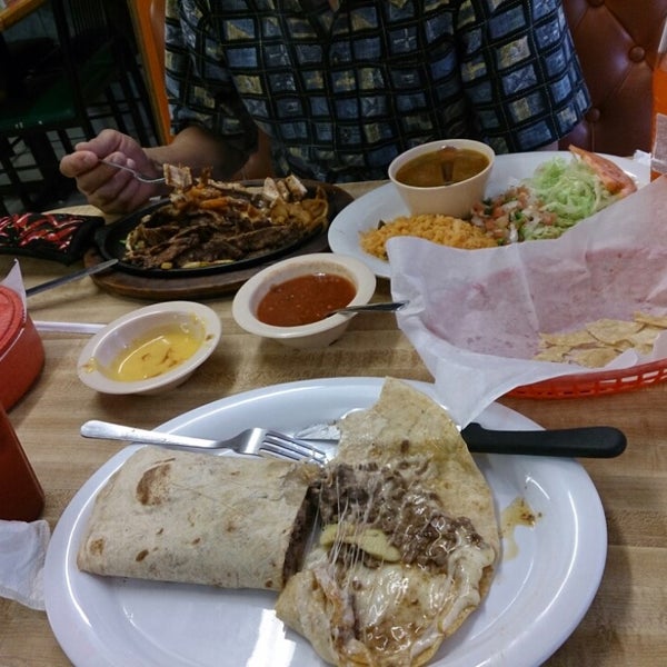 Taco's Puro Monterrey - Mexican Restaurant in Downtown Pasadena