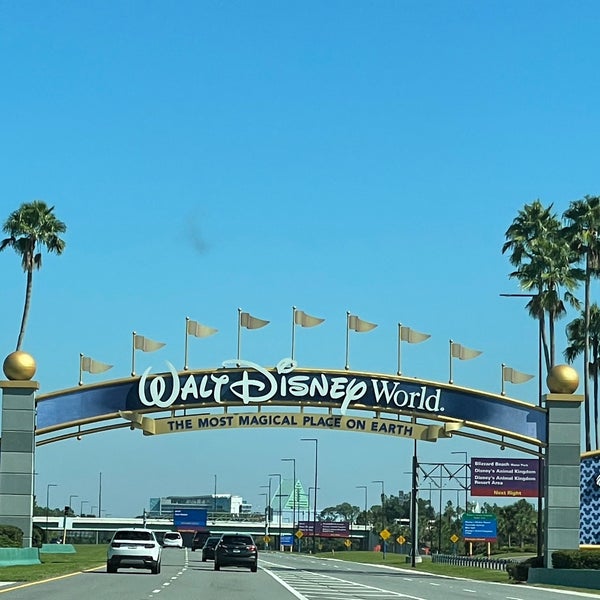 Walt Disney World Main Entrance - 36 tips from 7648 visitors
