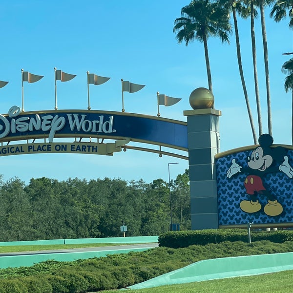 Walt Disney World Main Entrance - 36 tips from 7648 visitors
