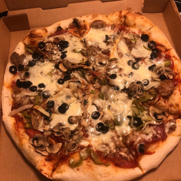 Oz Pizza - 2805 Main St