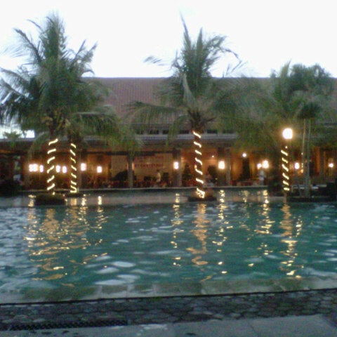 Banyumili Resto & Swimming Pool - Seafood Restaurant