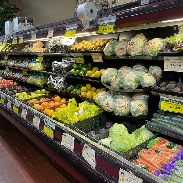 Photos at Les Marchés d'Aliments Naturels Tau - Health Food Store in ...