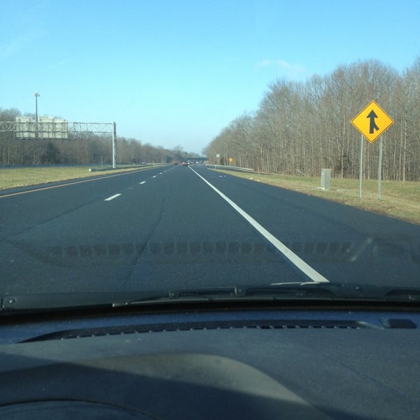Interstate 195 at Exit 31 - I-195