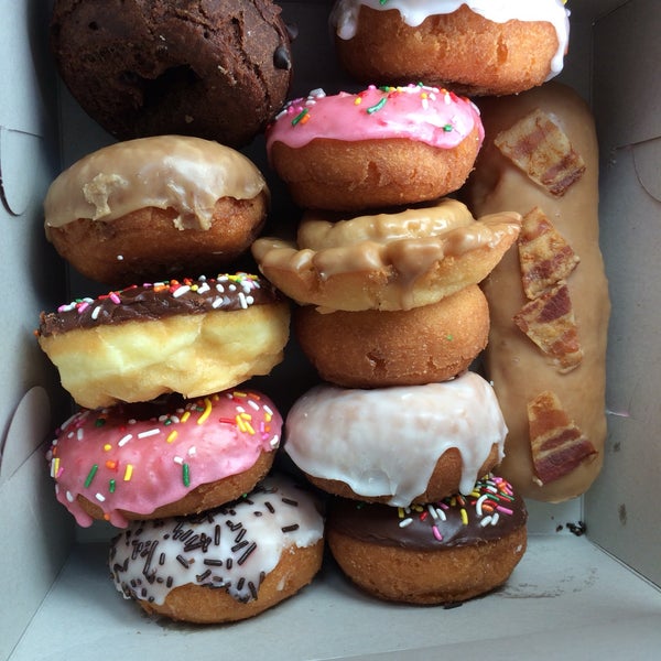 Golden Donut - Donut Shop