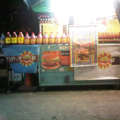 Tip Top Burger No. 2 Stall - 4 tips from 57 visitors