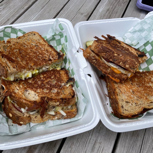 The Grilled Cheese Effect - 31 Mechanic St.
