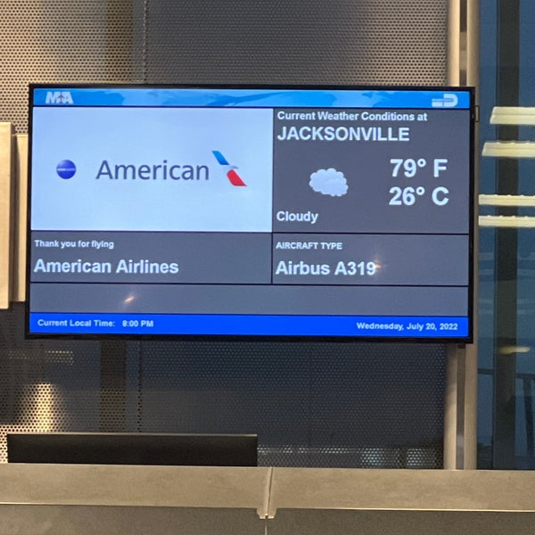 Gate D11 - Airport Gate in Miami