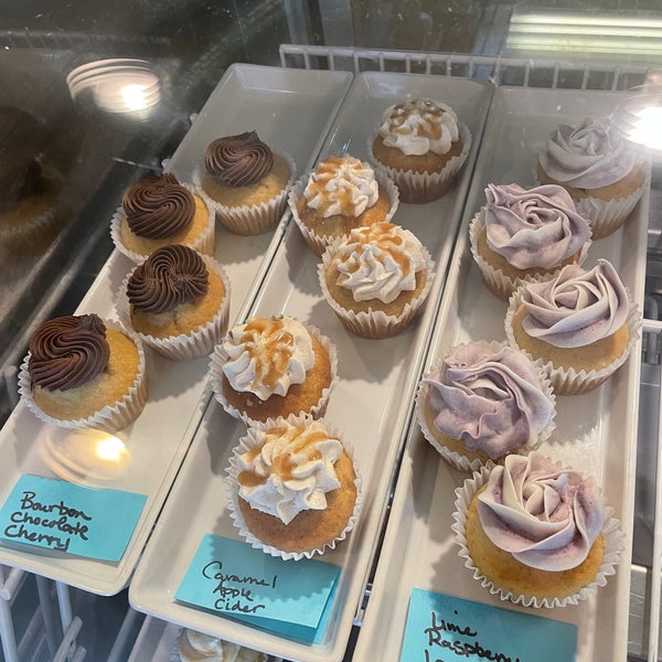 Happy Chicks Bakery - Northside - 4035 Hamilton Ave