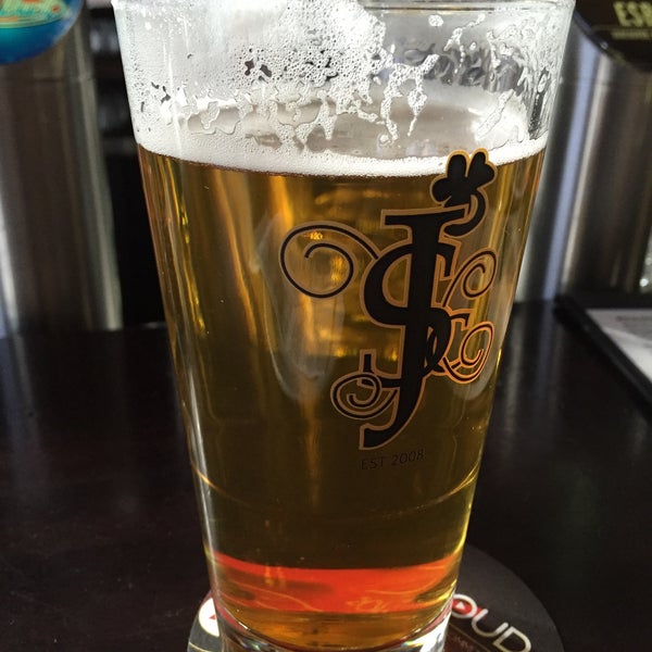 St. James Corner - Pub in Calgary