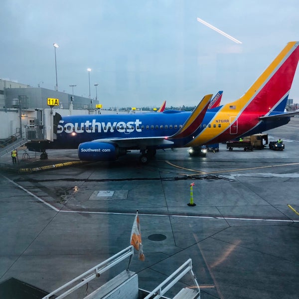 Gate 9 - Airport Gate in West Los Angeles