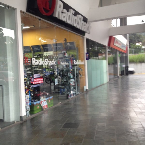 Radio Shack Plaza Atlantis - Shopping Mall