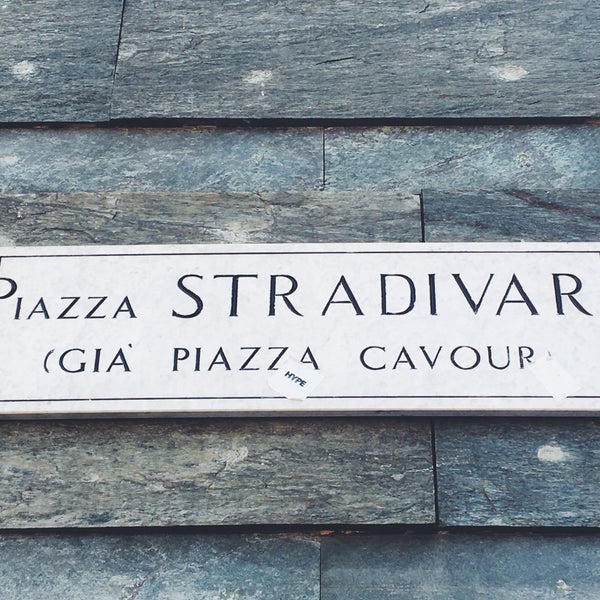 Piazza Stradivari - Cremona, Lombardia