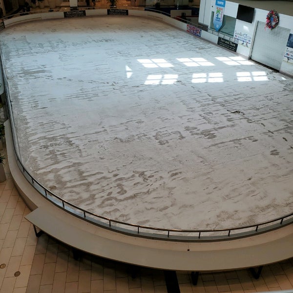 Westfield Ice Rink - Countryside Blvd