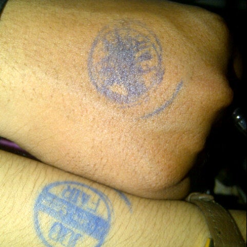 Gedung Pusat Kegiatan Penelitian UNHAS - College Academic Building