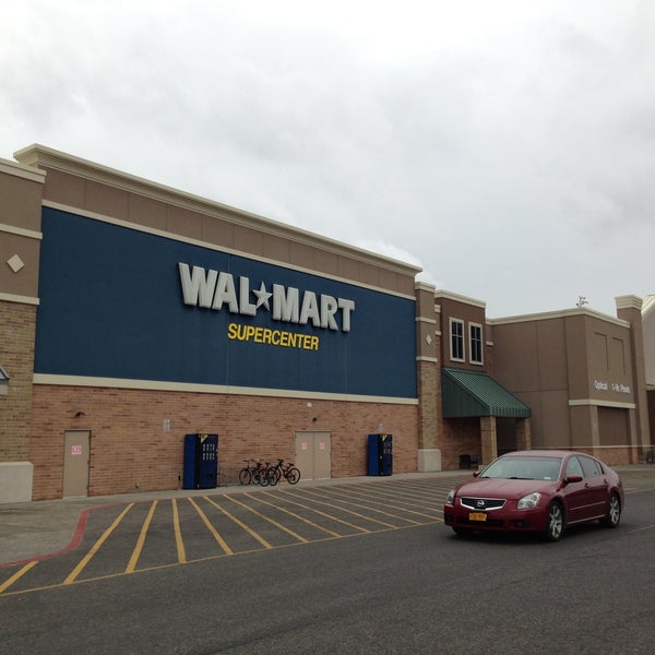 Walmart Supercenter - 4238 Recreation Dr