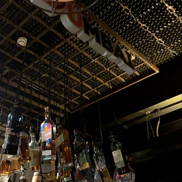 Colaba Social - 42 tips