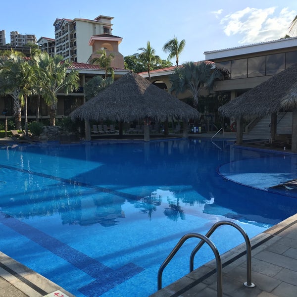 License to Chill Pool Bar - 95 visitors