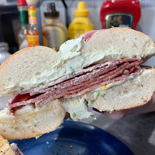 BB's Bagels & Diner - 74 tips from 1360 visitors