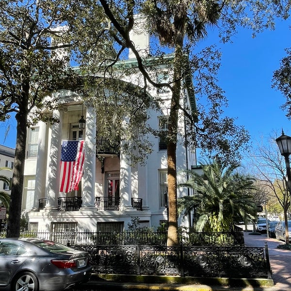Photos at Forrest Gump's Bench (former location) - Historic District ...