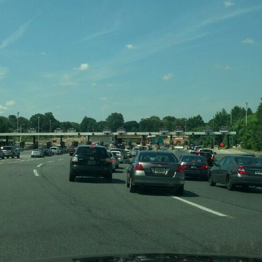 NJ Turnpike at Exit 9 - New Brunswick, NJ