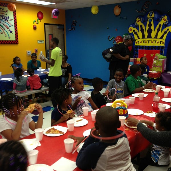 Pump It Up - Indoor Play Area in Waldorf