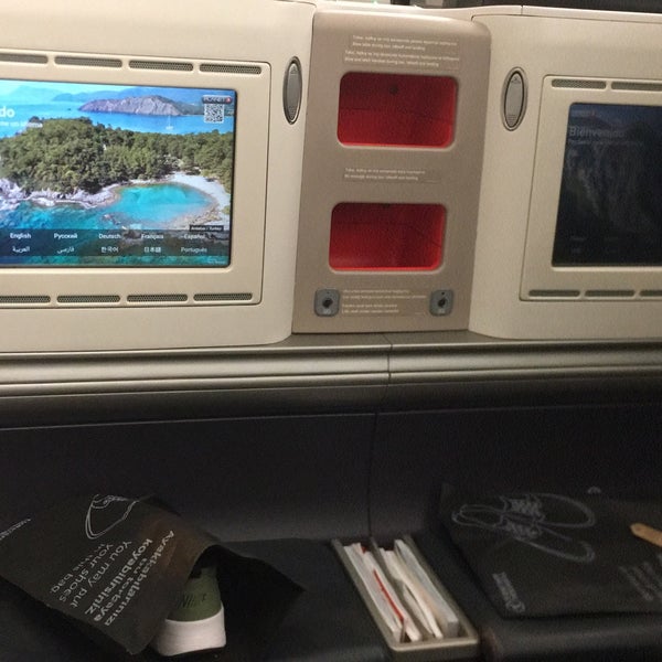 Turkish Airlines Flight TK 69 BKK-IST - BKK Airport