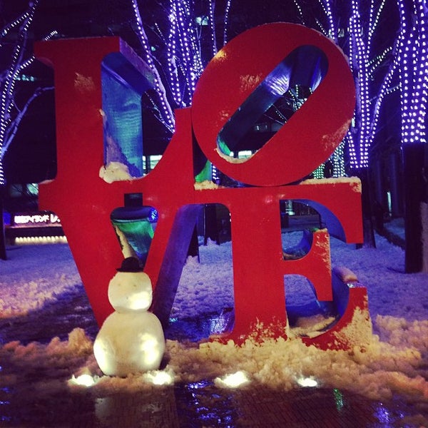 LOVE STATUE - Public Art in 新宿区