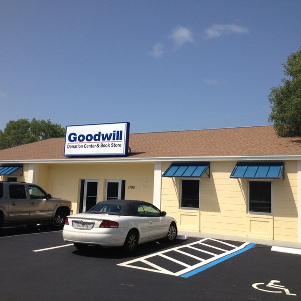 Goodwill Donation Center & Book Store - Bookstore in Naples