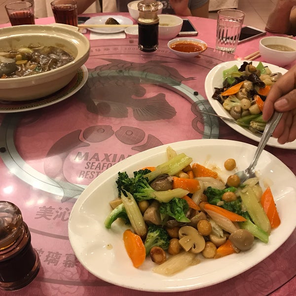 Maxims Seafood Restaurant - Chinese Restaurant