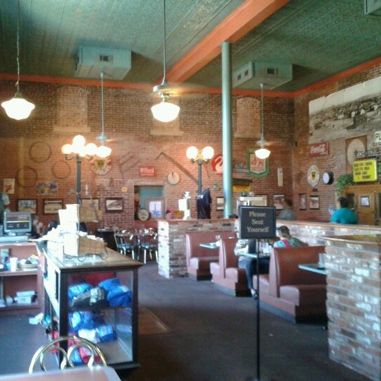 SmokeStack Restaurant - BBQ Joint in Thurber