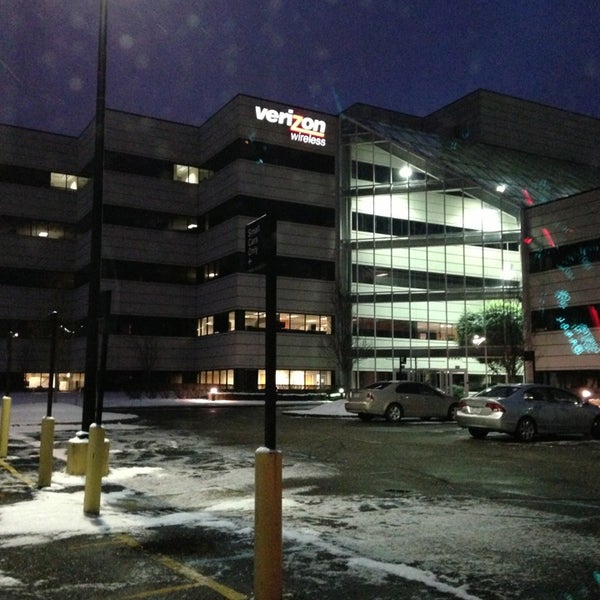 Verizon Wireless Regional HQ - Office in Southfield