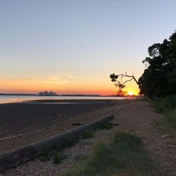 Weston Shore - Beach in Weston