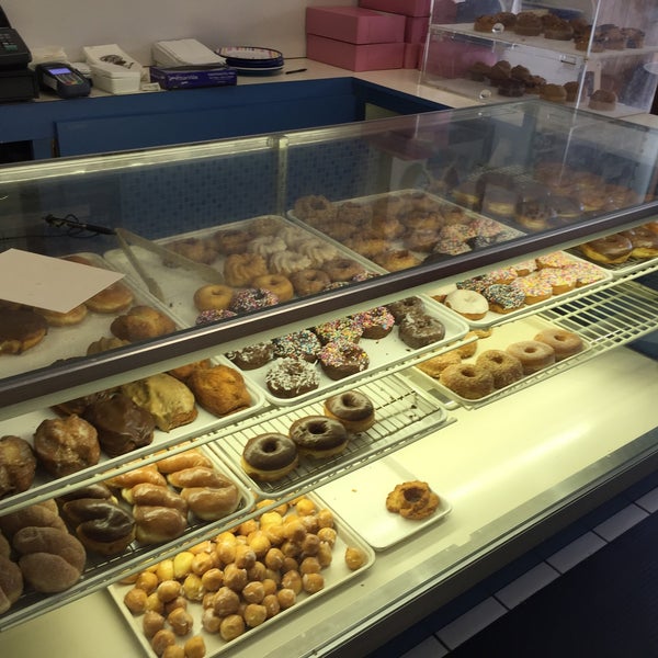 Dainty Donuts - 2415 San Ramon Valley Blvd