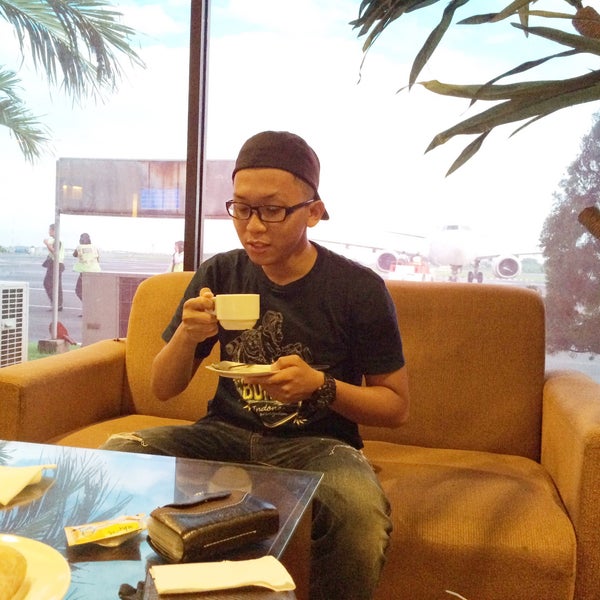 Arjuna Lounge - 35 tips from 1846 visitors