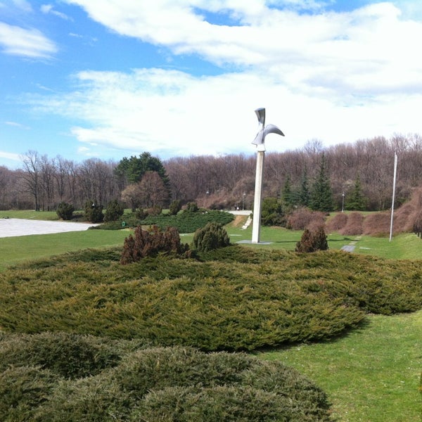 Spomen park Jajinci - Park in Jajinci