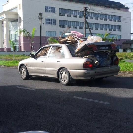 Wisma Naim - 2 1/2 Mile - 3 tips